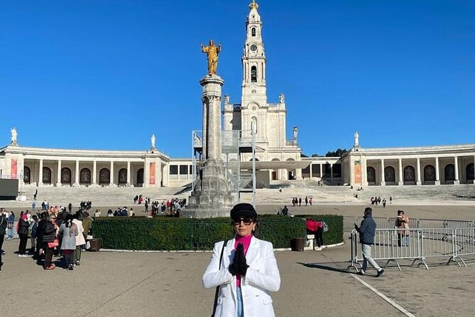 Private transfer Lisbon to Porto stop at Obidos Nazare and Aveiro - Introduction