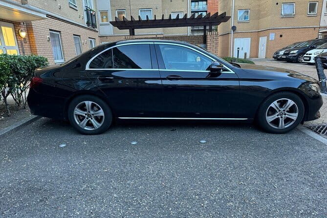 Private Transfer: London to Luton Airport LTN by Luxury Van - Who Will Love This Service?