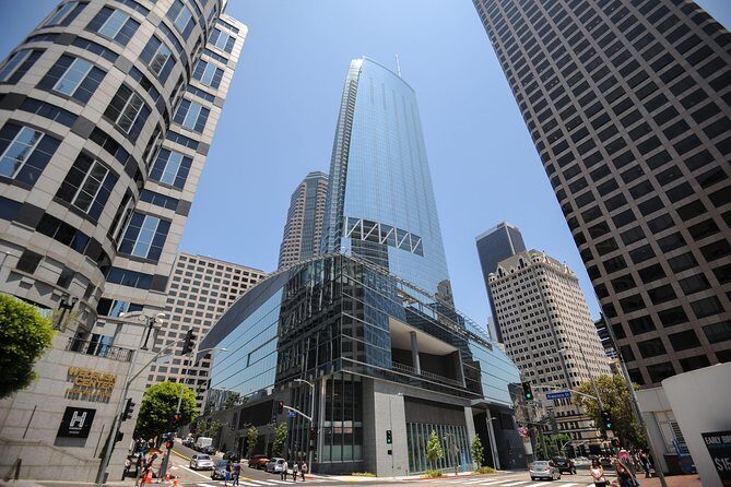 Private Transfer: Los Angeles to Ontario Airport ONT in Business Car - The Vehicle and Comfort Level