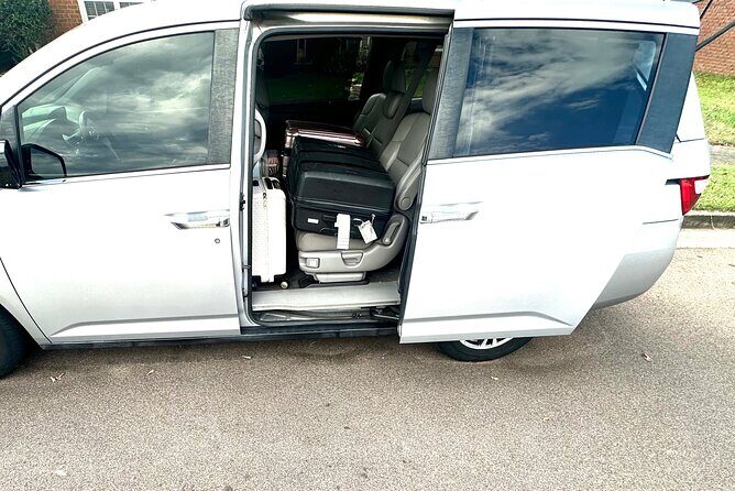 Private Transfer Luggage Storage - Is It Worth the Price?