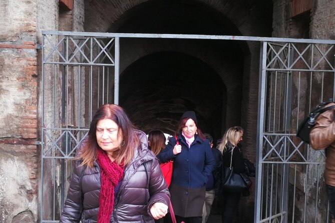 Private Transfer Naples Positano or Praiano or Vice Versa, via Pompei or Cantina - Meeting Your Driver: Pickup Locations and Timing