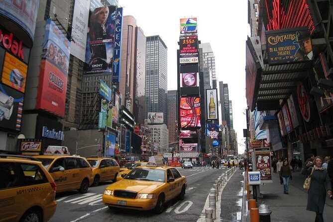Private Transfer: New York to LaGuardia Airport LGA by Luxury SUV - A Detailed Breakdown of the Transfer