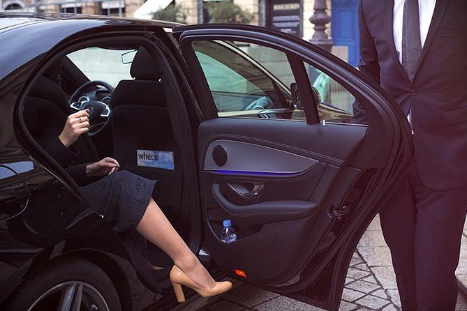 Private transfer: Paris Charles de Gaulle airport (CDG) to Paris - The Reality of a Private CDG to Paris Transfer