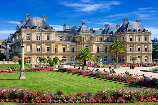 Private Transfer: Paris City to Paris Airport CDG by Two Vans - Service Quality & Authentic Experiences