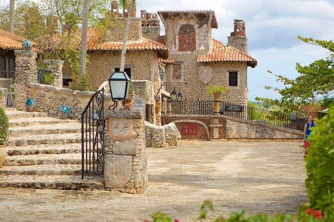 Private Transfer: Punta Cana Airport PUJ to Punta Cana or Bavaro in Van - Who Should Book This Transfer?