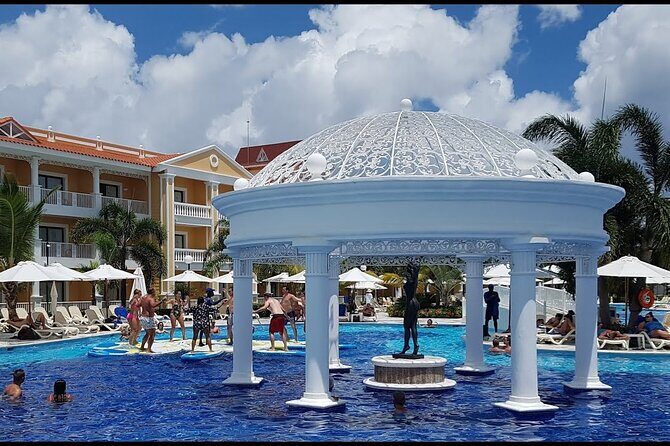 Private Transfer Punta Cana Airport to/from Bahia Principe Aquamarine - Why the Reviews Confirm the Quality