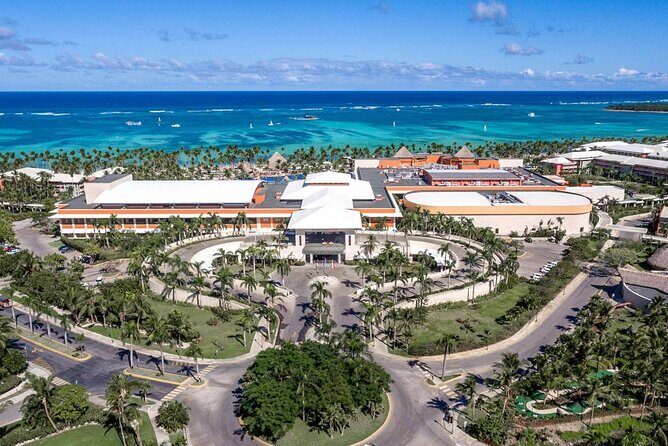 Private Transfer Punta Cana Airport to/from Barcelo Bavaro Palace - Introduction: Smooth, Private Transfers in Punta Cana