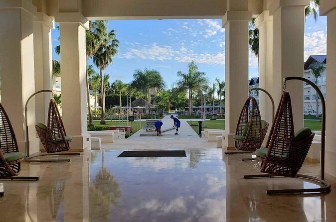 Private Transfer Punta Cana Airport to/from Dreams La Romana - Who Should Book This Service?