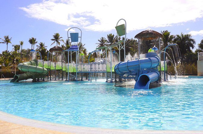 Private Transfer Punta Cana Airport to/from Melia Caribe Beach - The Sum Up
