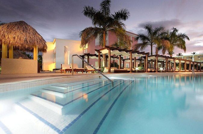 Private Transfer Punta Cana Airport to/from TRS Turquesa - Who Will Benefit Most?