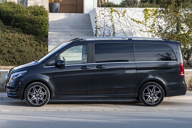 Private Transfer: Reims / Champagne to Paris Airport CDG by Van - Introduction: A Quiet Ride to the Airport with Personal Touches