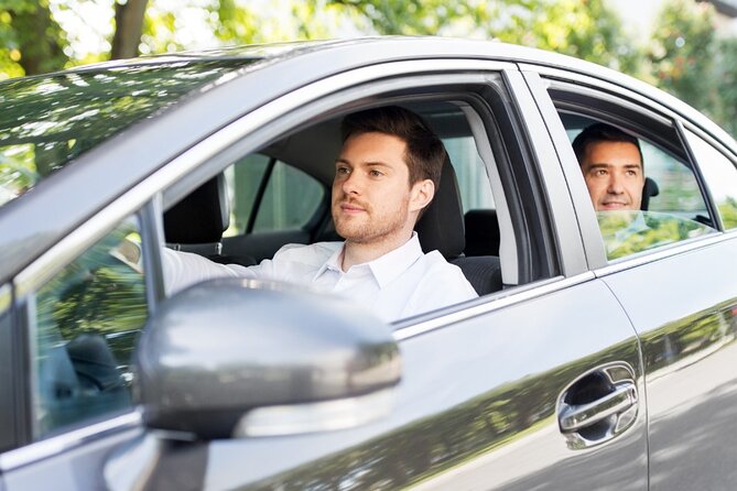 Private Transfer Service From or to Medellín Airport - Operational Information