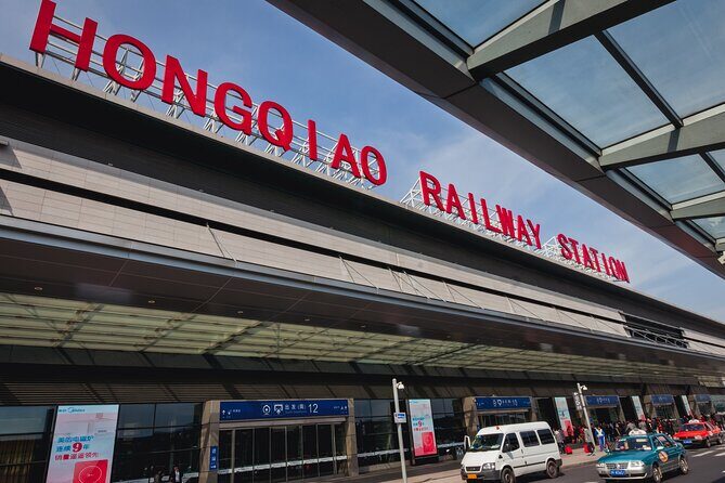 Private Transfer: Shanghai Hongqiao Railway Station to Hotels - How the Experience Plays Out