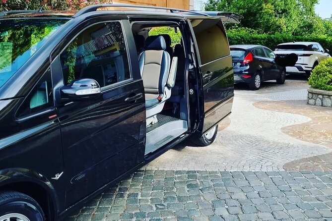 Private Transfer Sorrento Peninsula - Naples - Vehicle Comfort and Accessibility
