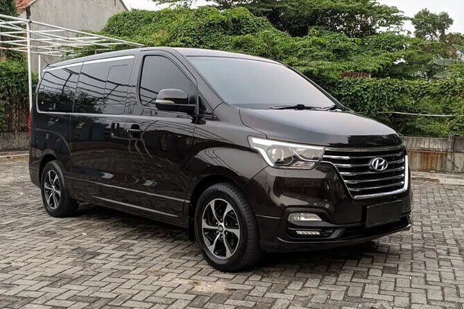 Private Transfer Tahiti Airport PPT to Papeete Urban Area by Van - What to Expect When Booking This Service