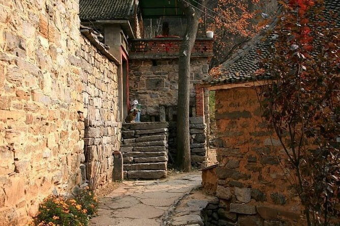 Private Transfer to Guoliang Village and Tunnel from Zhengzhou - Analyzing the Value: Price and Experience