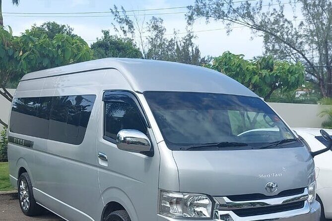 Private Transfer to Hotels in MoBay from Montego Bay Airport - The Experience: A Closer Look at the Transfer Service