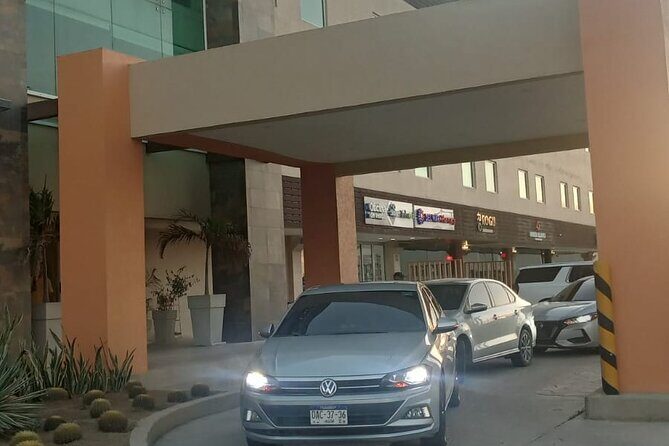 Private Transfer to Los Cabos Airport from Rancho San Lucas - Private Transfer to Los Cabos Airport from Rancho San Lucas