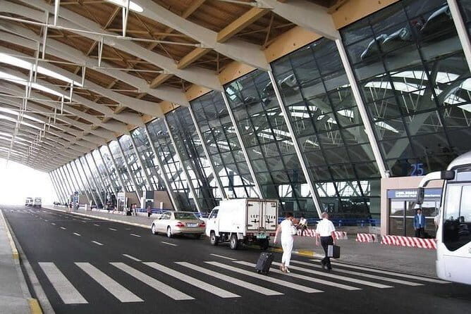 Private Transfer to Pudong Airport from Shanghai Hongqiao Railway Station - A Practical Look at the Private Transfer from Shanghai Hongqiao Railway Station to Pudong Airport
