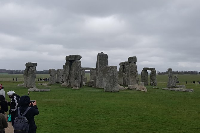 Private Transfer to Southampton With a Stop at Stonehenge - The Experience at Stonehenge