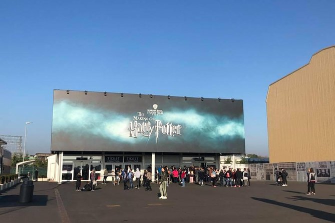 Private Transfers between London & Harry Potter Warner Studio - FAQ