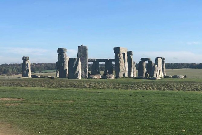 Private Transfers between London & Stonehenge - The Value of This Service