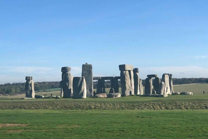 Private Transfers between London & Stonehenge - The Sum Up