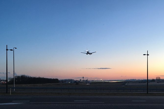 Private Transfers From or to AMSterdam (AMS) Airport Schiphol. - Key Points