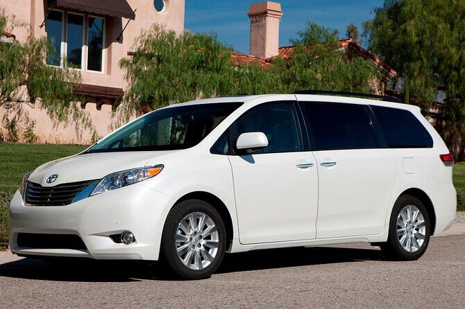 Private Transfers from Siem Reap to Phnom Penh - What’s It Like on the Road?