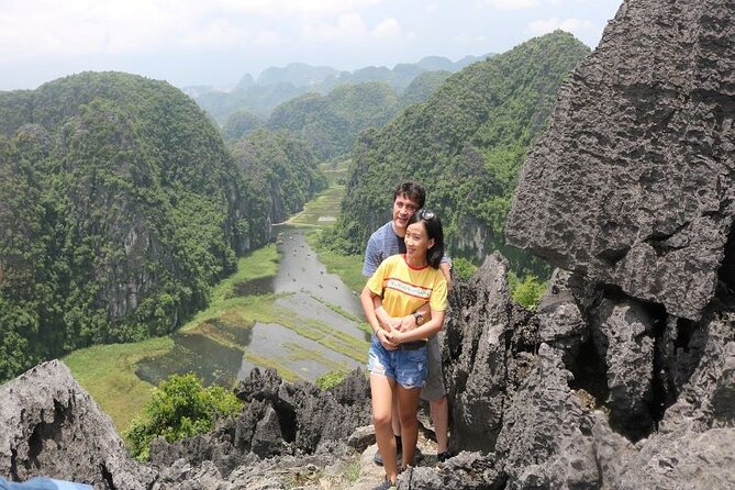 Private Transfers FROM/to Hanoi TO/from Sapa - The Experience at Each Point