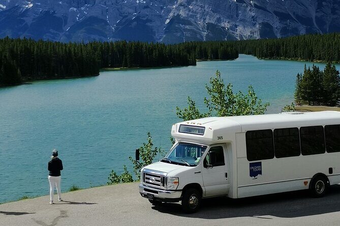 Private Transporation Calgary, Banff, Drumheller - Who Will Love This Service?