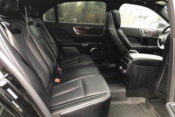 Private Transport from Downtown Vancouver to Canada Place Cruise Terminal - Who This Service Is Best For