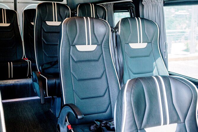 Private Transportation Airport Puebla 10 - 20 Passengers - Key Points