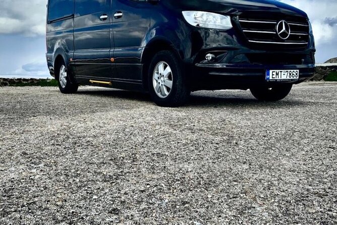 Private Transportation from Airport to Oia - Why This Transfer Is a Good Deal