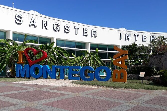 Private Transportation from Airport to Resort and Vice Versa - Key Points