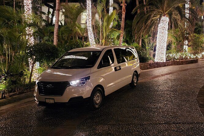 Private Transportation from Los Cabos Airport to ROUND TRIP Hotels - Who Is This Service Best For?