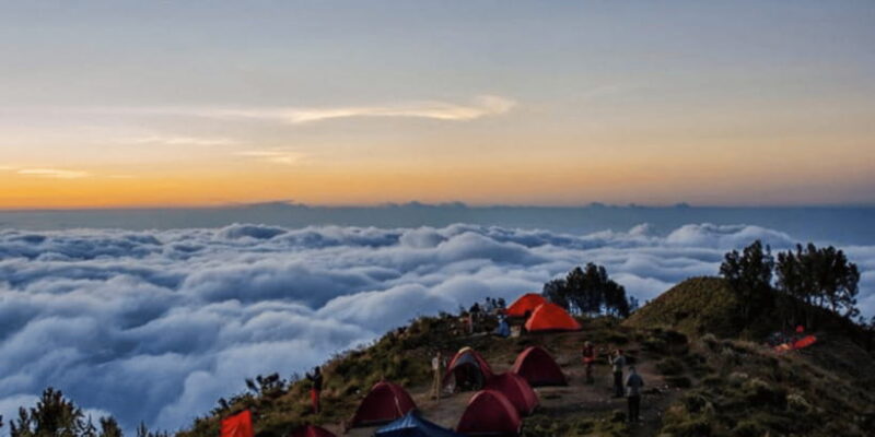Private Trekking Rinjani mountain 3 days - 2 nights - The Guides and Support Team