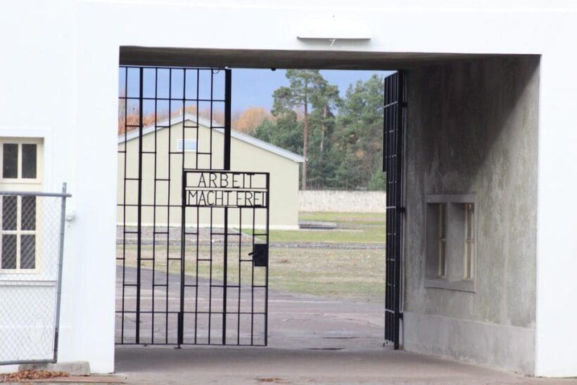 Private trip: Berlin to Potsdam, Sachsenhausen, local driver - An in-depth look at the tour experience
