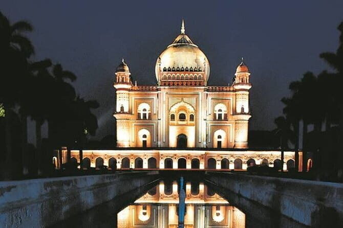 Private Trip: Sunrise Taj Mahal Tour With Agra Fort, Mehtab Bagh and Fatehpur Sikri with All Inclusive - FAQ