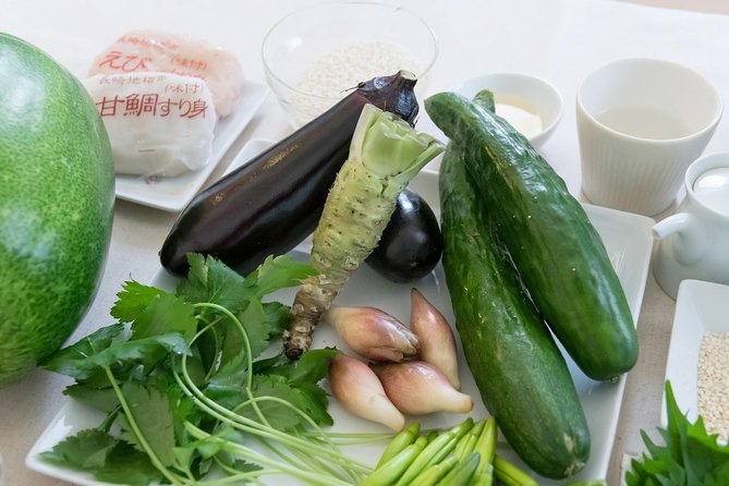 Private Tsukiji Market Visit and Cooking Class in Junkos Home - Key Points