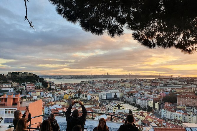 Private Tuk Tuk Guided Tour of Historic Lisbon 2.5 Hours - Discovering Lisbons Architectural Gems