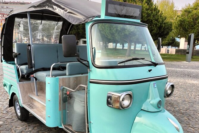 Private Tuk Tuk Tour 1h30 to Lisbon - Exploring the National Pantheon