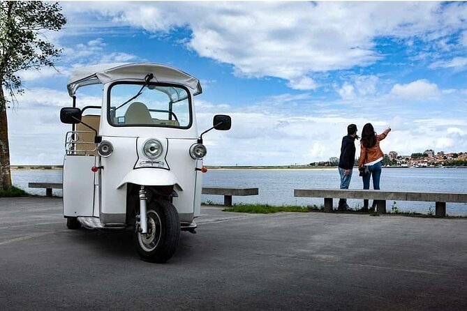 Private Tuktuk Guided Tour in Helsinki 1,5 Hours - Tour Guides