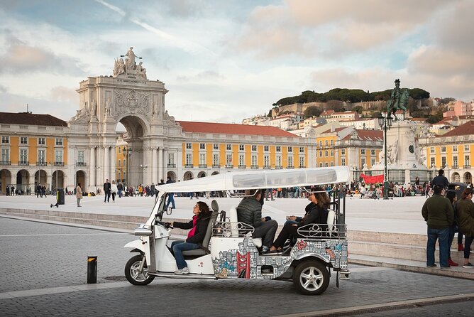 Private Tuktuk Tour With Portuguese Tapas and Wine - Accessibility and Participation Requirements