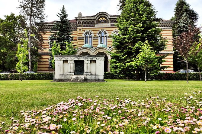 Private & Ultimate Sofia 2,5-hour Walking Tour - Who Should Book This Tour?