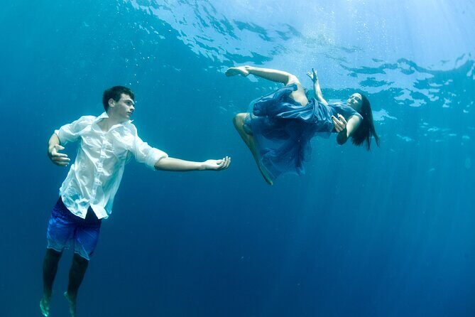Private Underwater Photography Shoot in Fiji - The Experience on the Water