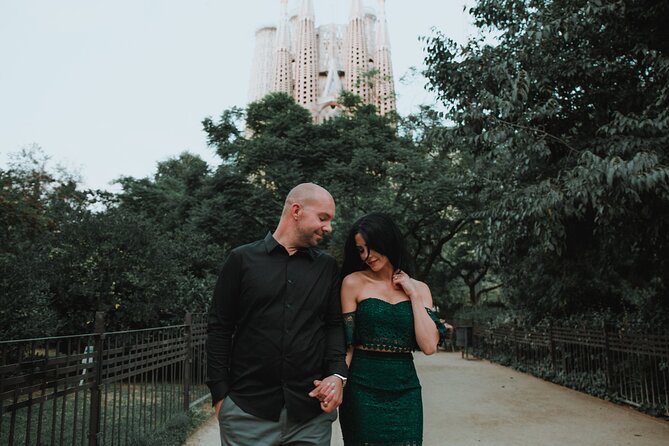 Private Vacation Photography Session with Local Photographer in Barcelona - Deep Dive into the Itinerary