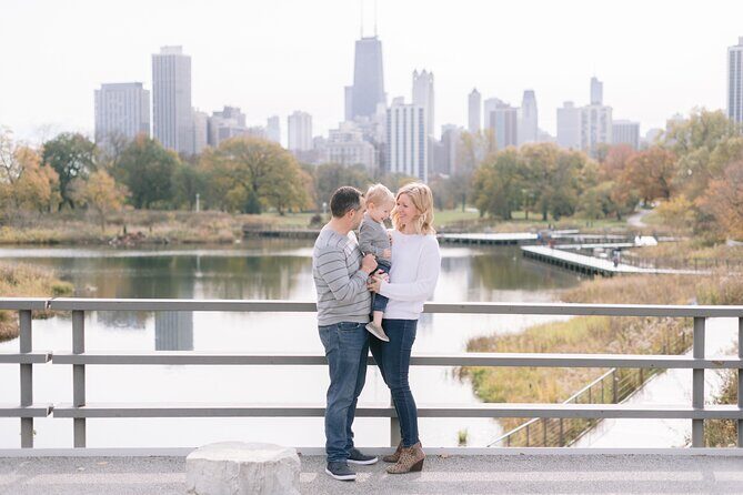 Private Vacation Photography Session with Local Photographer in Chicago - FAQ
