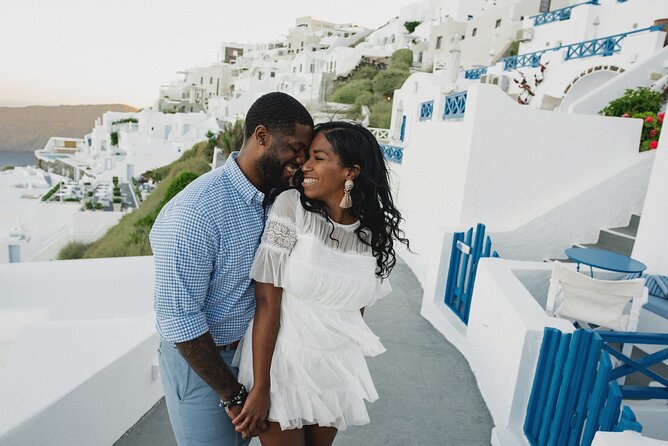 Private Vacation Photography Session With Local Photographer in Santorini - Whats Included in Your Session