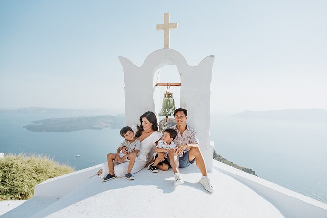 Private Vacation Photography Session With Local Photographer in Santorini - How to Book Your Private Session